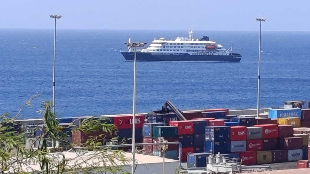 Passengers on hantavirus-hit ship considered high risk: EU