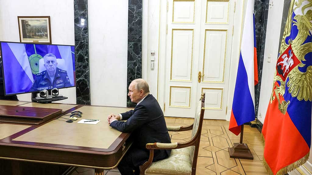 Putin Says Russia Will Deploy New Sarmat Nuclear Missile