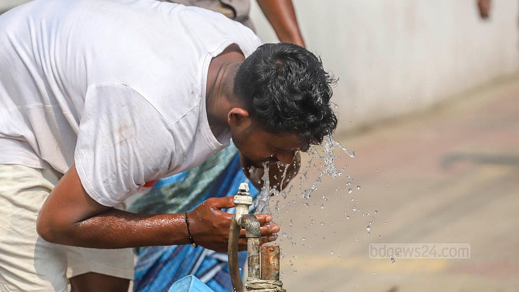 Scorching spell persists across 40 districts