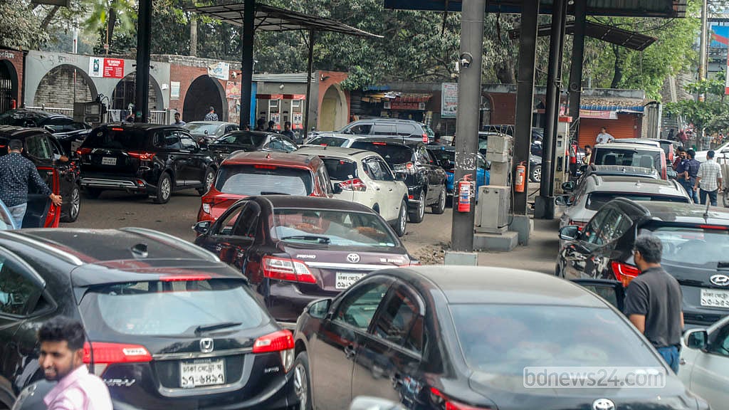 Fuel Pass mandatory at 68 Dhaka filling stations